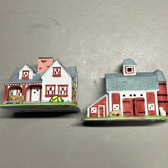 PartyLite | Accents | Partylite Farmhouse And Barn With Silo | Poshmark